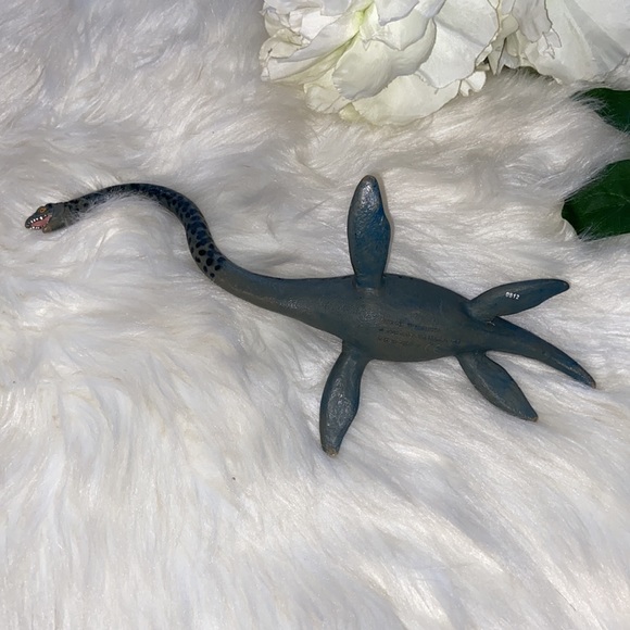 Carnegie Safari | Toys | Vintage 998 Carnegie Elasmosaurus Dinosaur ...